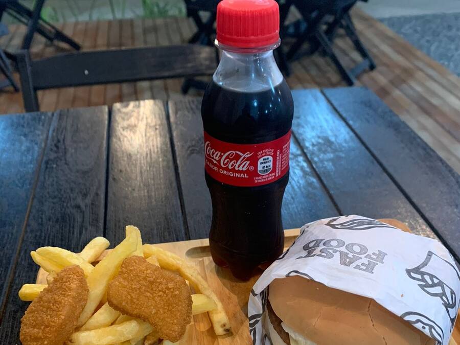 Lanche Kids c/ bebida (Brinde balinha fini): Mix Lanches e Açaiteria ...