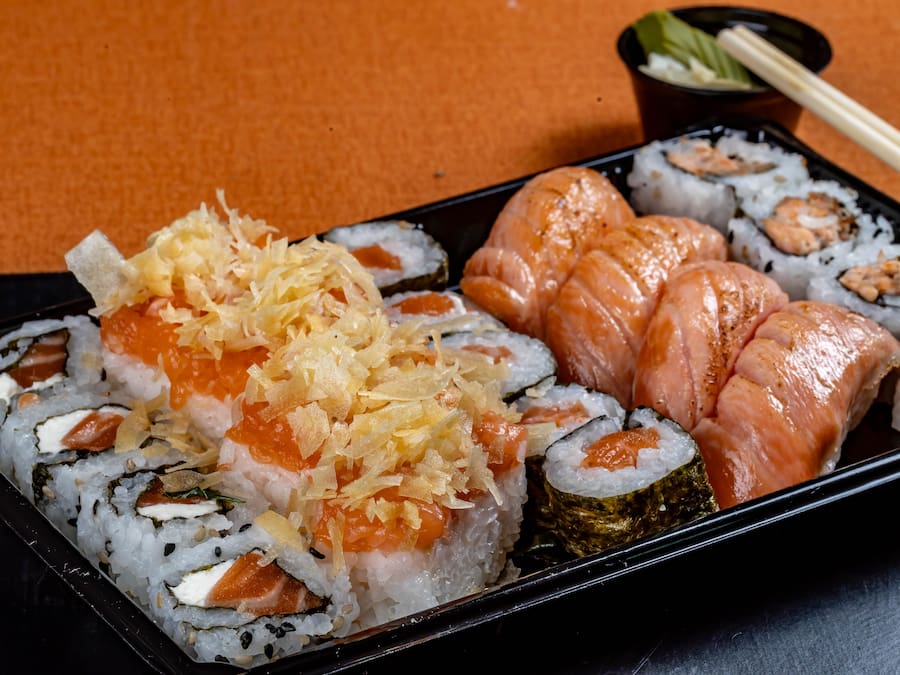 Nu Sushi 32 pçs sem sashimi: Nu Sushi Delivery - Taboão | iFood