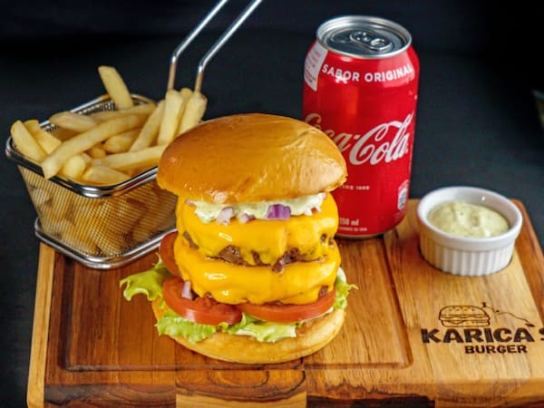 Combo Karica's Duplo (Lanche + Fritas + Bebida) - Top 5 Mais Vendido ...